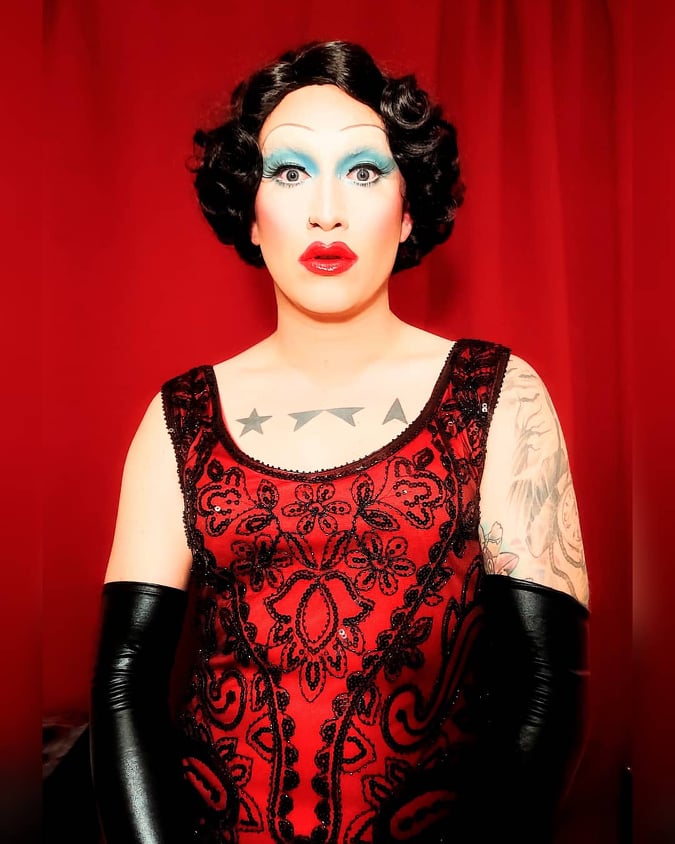 Aliss Love: La sorcière de Limoilou – En mode drag